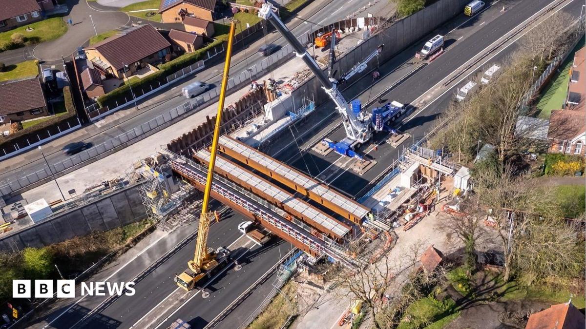Denton M67 works: 50mph speed limits set to be removed - BBC News