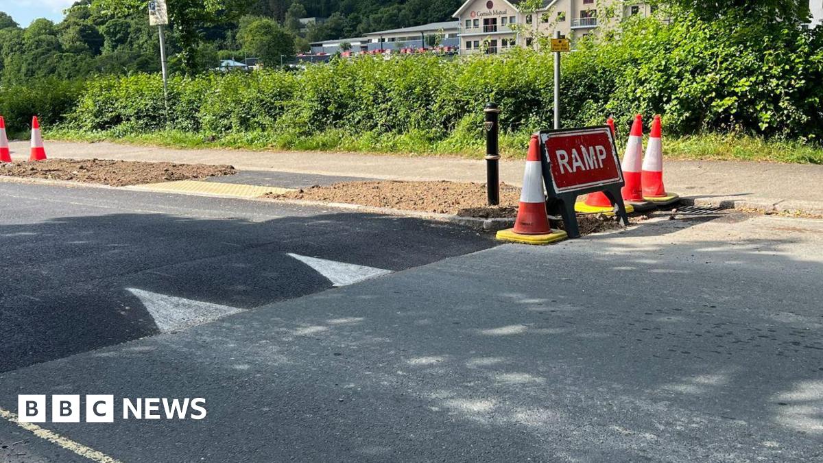 Truro 'ski jump' speed hump sparks complaints from motorists - BBC News
