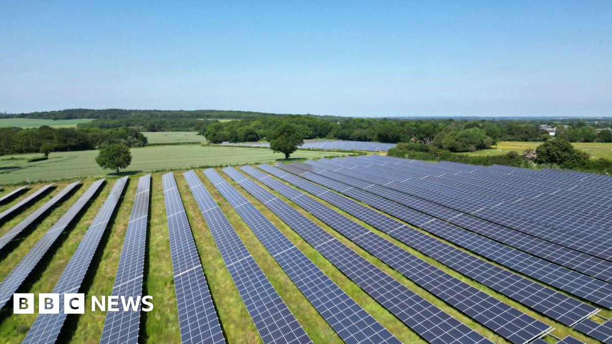 Lincolnshire residents to have their say on Tillbridge solar farm - BBC ...