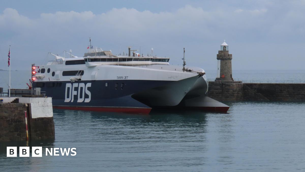 Successful trial of additional Jersey-Guernsey fast ferry service - BBC ...