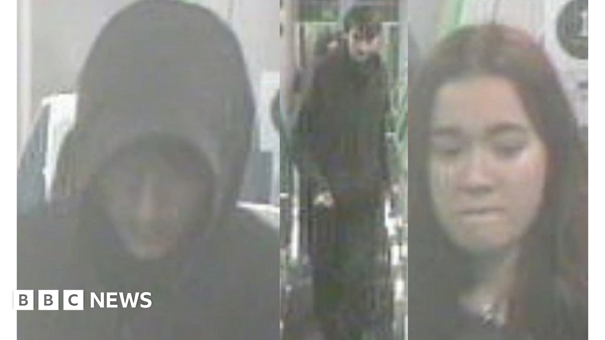 Leatherhead: Appeal after robbery at knifepoint at station - BBC News