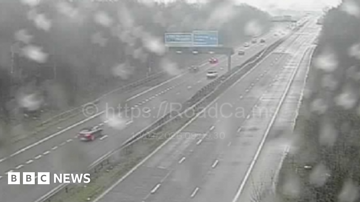 M18 reopens after crash near Doncaster caused rush hour delays - BBC News