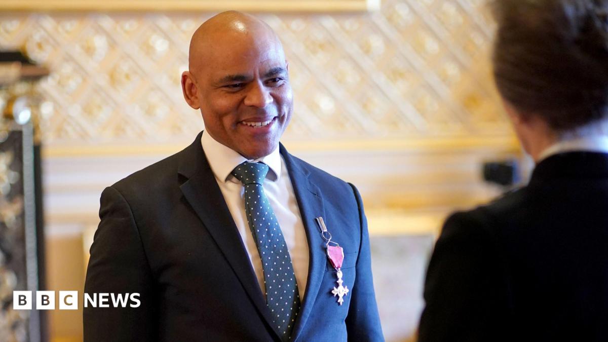 Former mayor takes seat in House of Lords - BBC News