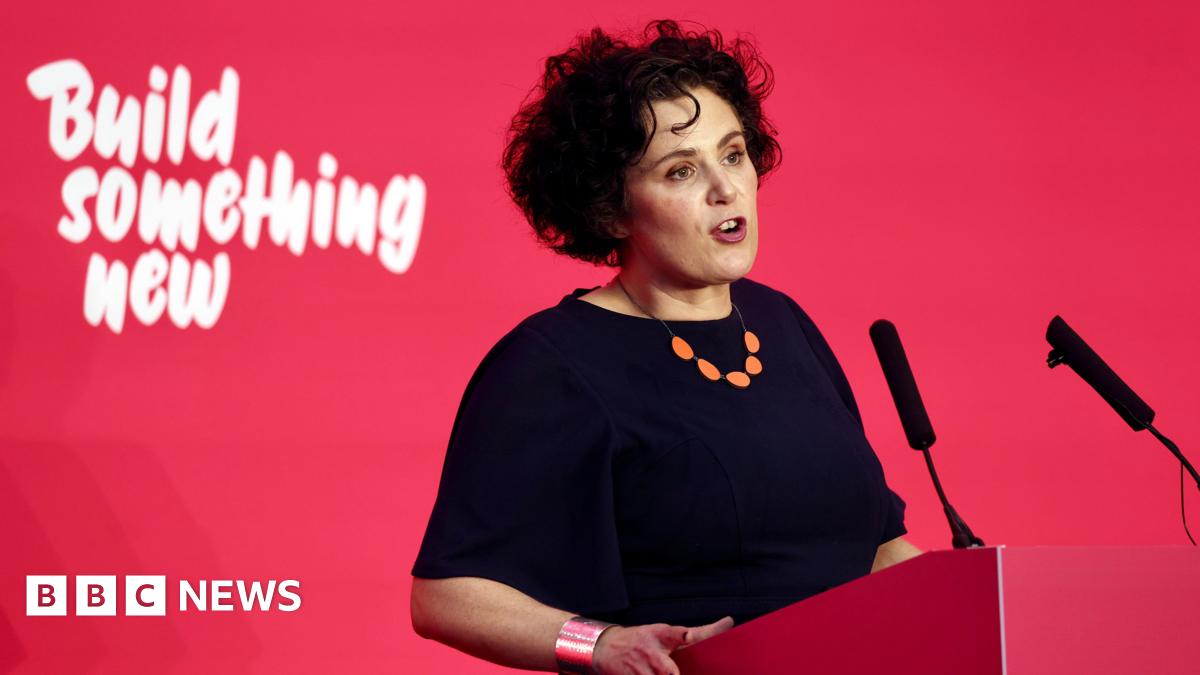 SDLP conference: Stormont 'not as good as it gets', says Hanna - BBC News