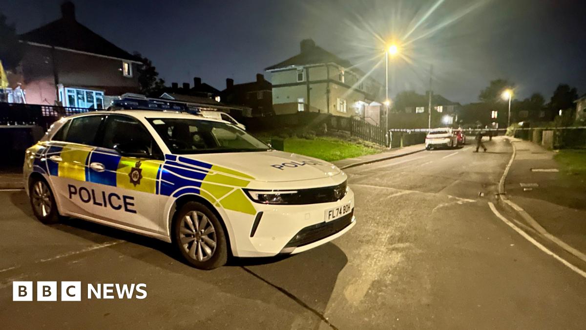 Victim named and further arrests in Harehills murder inquiry - BBC News
