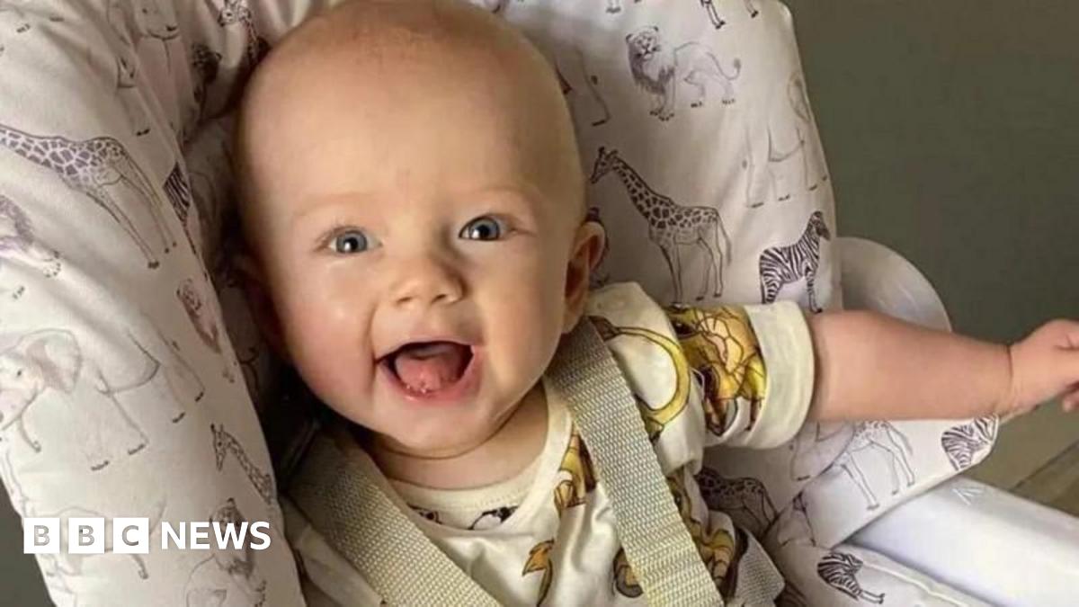 'Missed opportunities' to prevent death of baby Archie Squire - BBC News