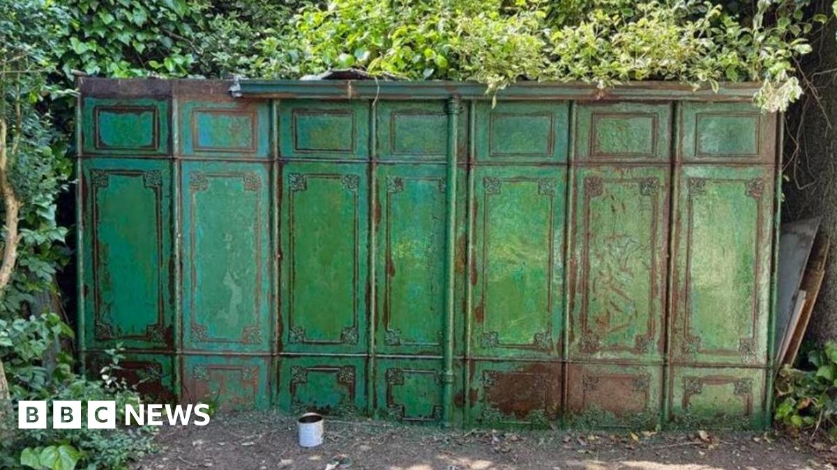 Bus stop from 1920s found in overgrown Blackpool park garden - BBC News