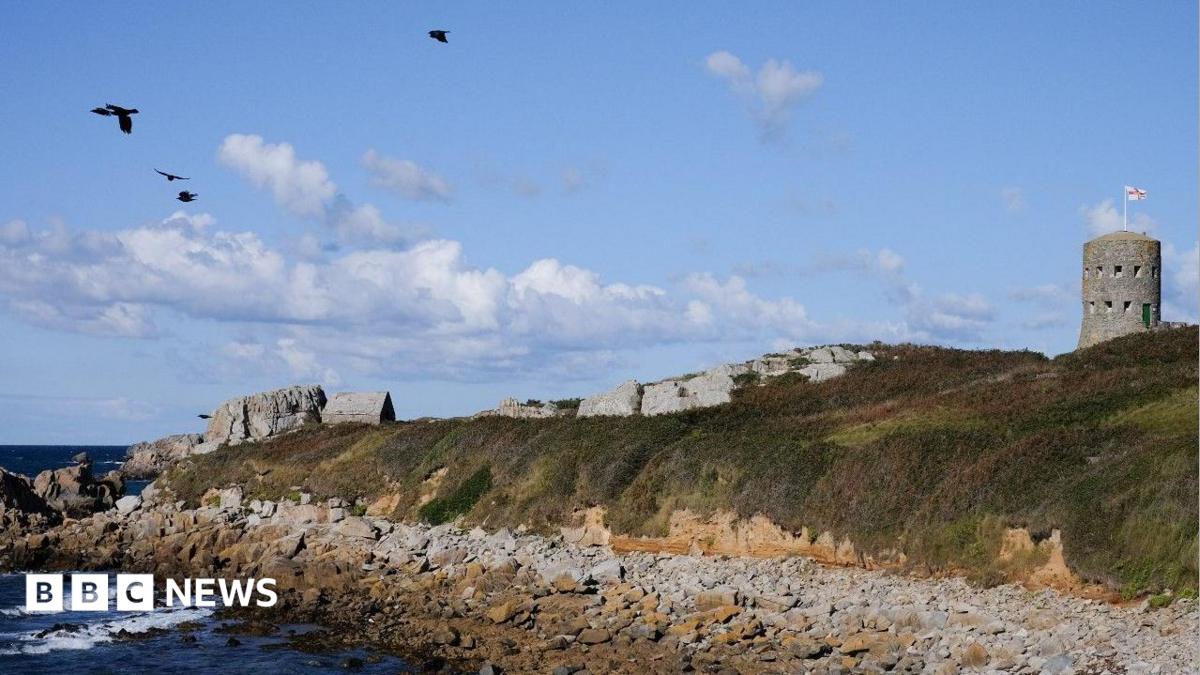 Visit Guernsey launches new history and heritage routes - BBC News