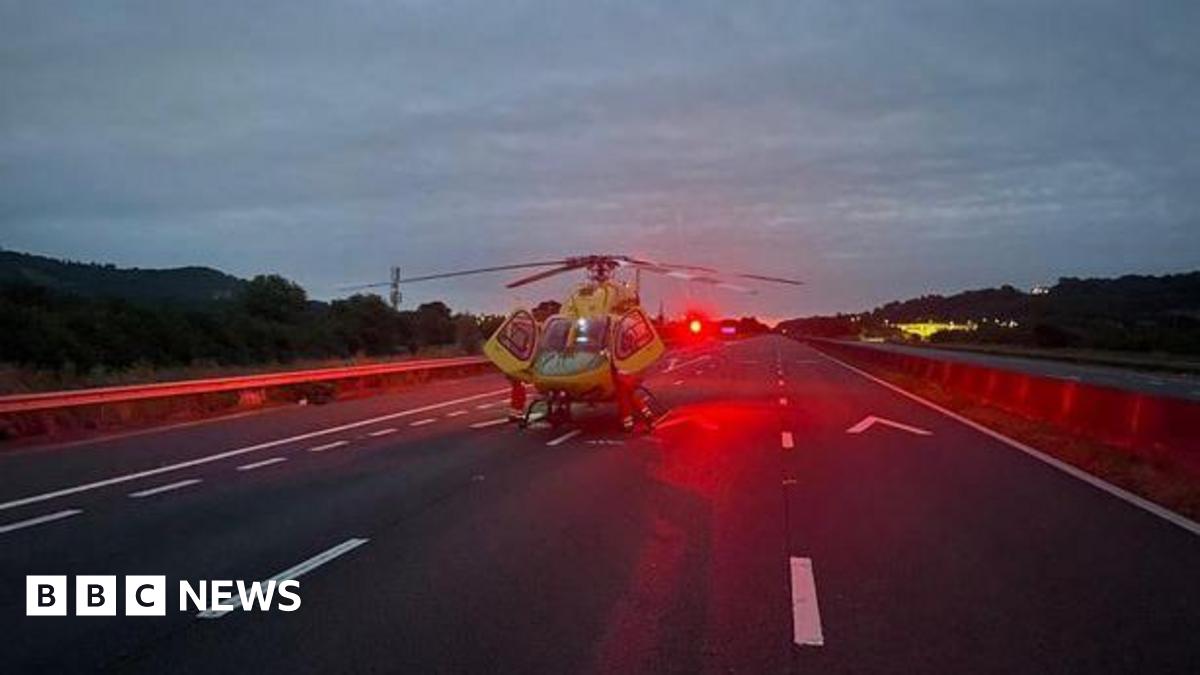 Gloucestershire M5 motorway crash seriously injures five people - BBC News