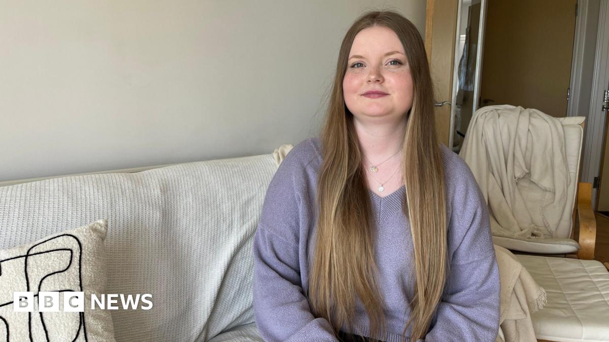 MP Craig Mackinlay 'an inspiration' for young sepsis survivor - BBC News