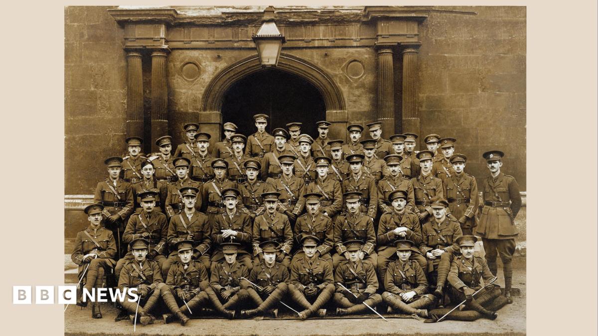 Historian tries to identify WW1 Durham Light Infantry soldiers in photo ...