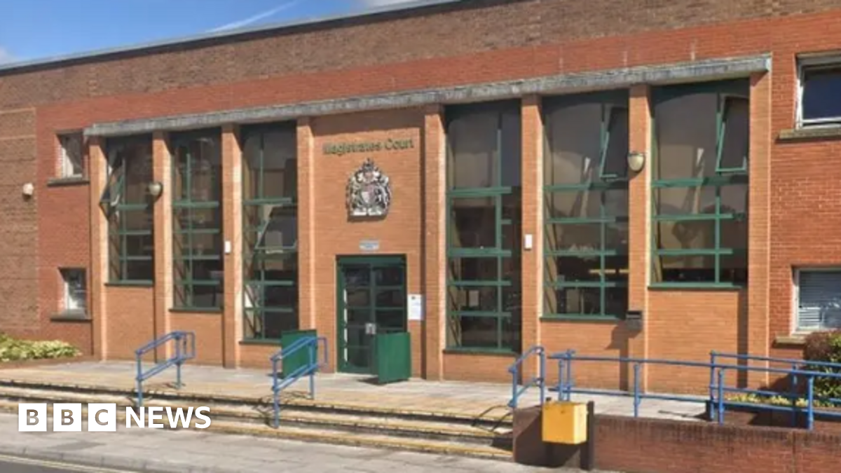 Swindon stabbing: Man charged with attempted murder in court - BBC News