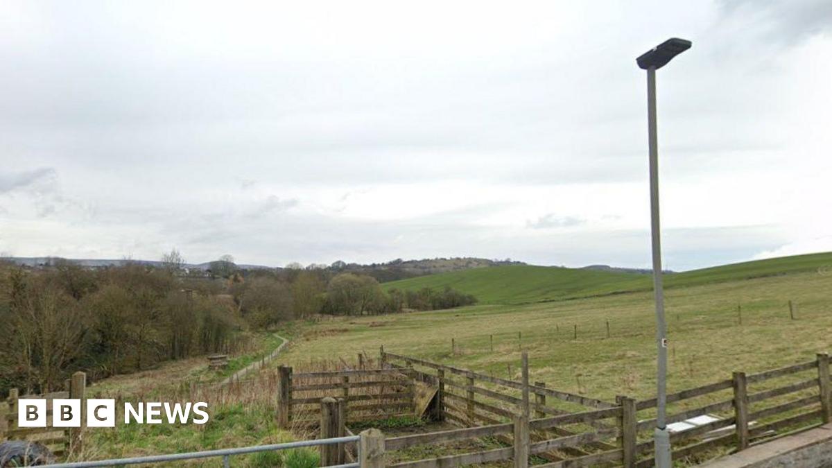 Skipton: First new council housing in decades approved for town - BBC News