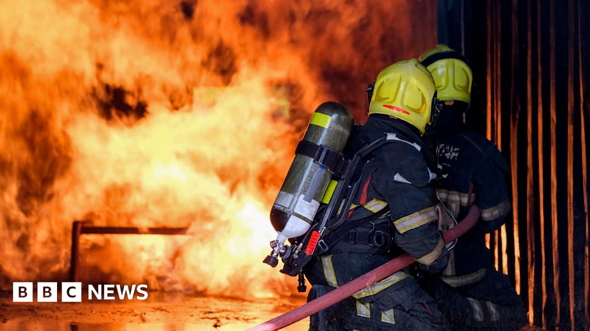 Fire service plans faster house fire response times - BBC News