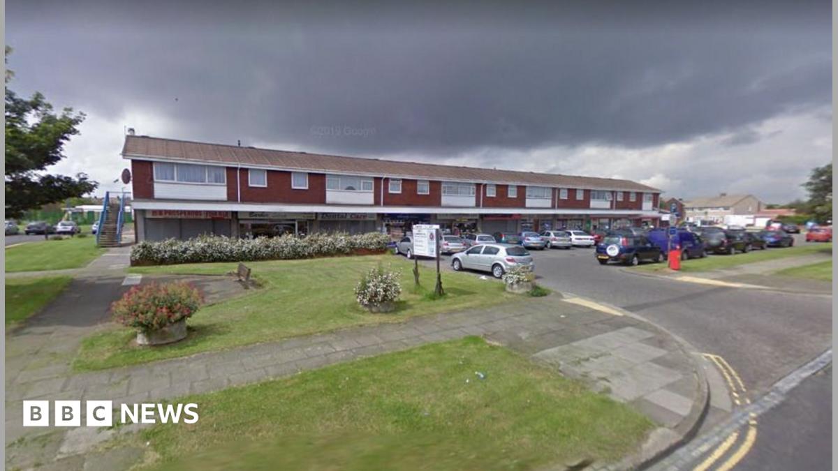 Hartlepool council drops Elizabeth Way zebra crossing plans - BBC News