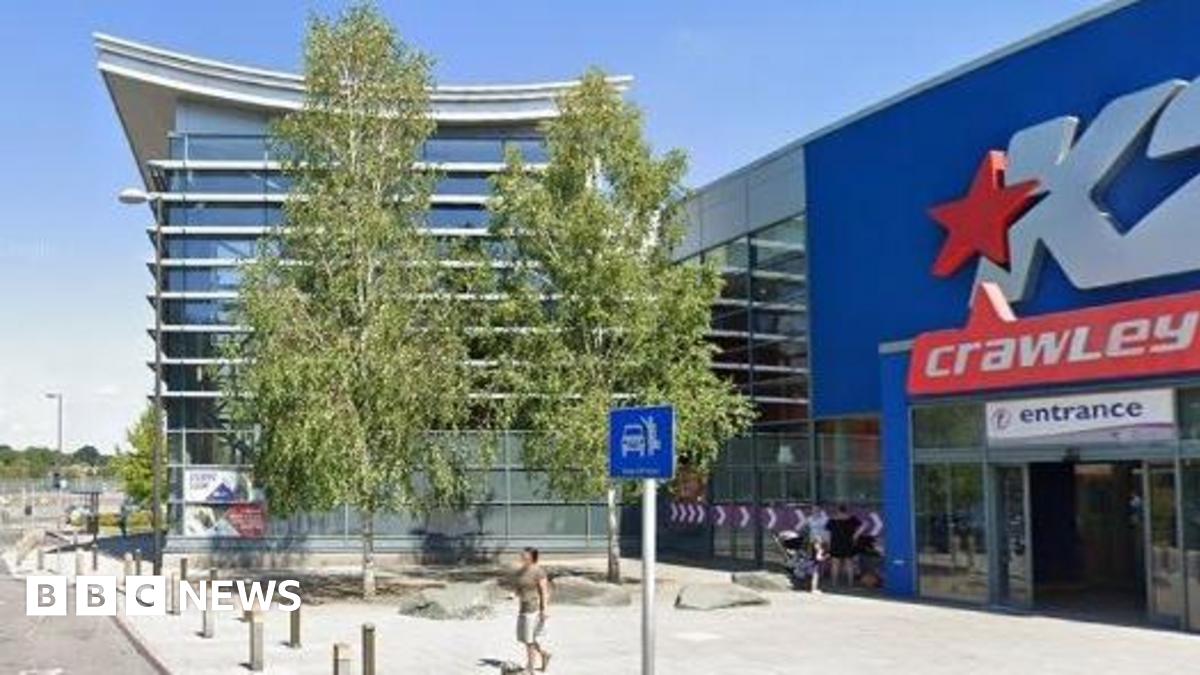 Crawley Borough Council cancels changes to parking charges at K2 - BBC News