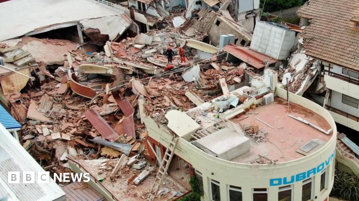 Rescuers search for hotel collapse survivors in Argentina - BBC News
