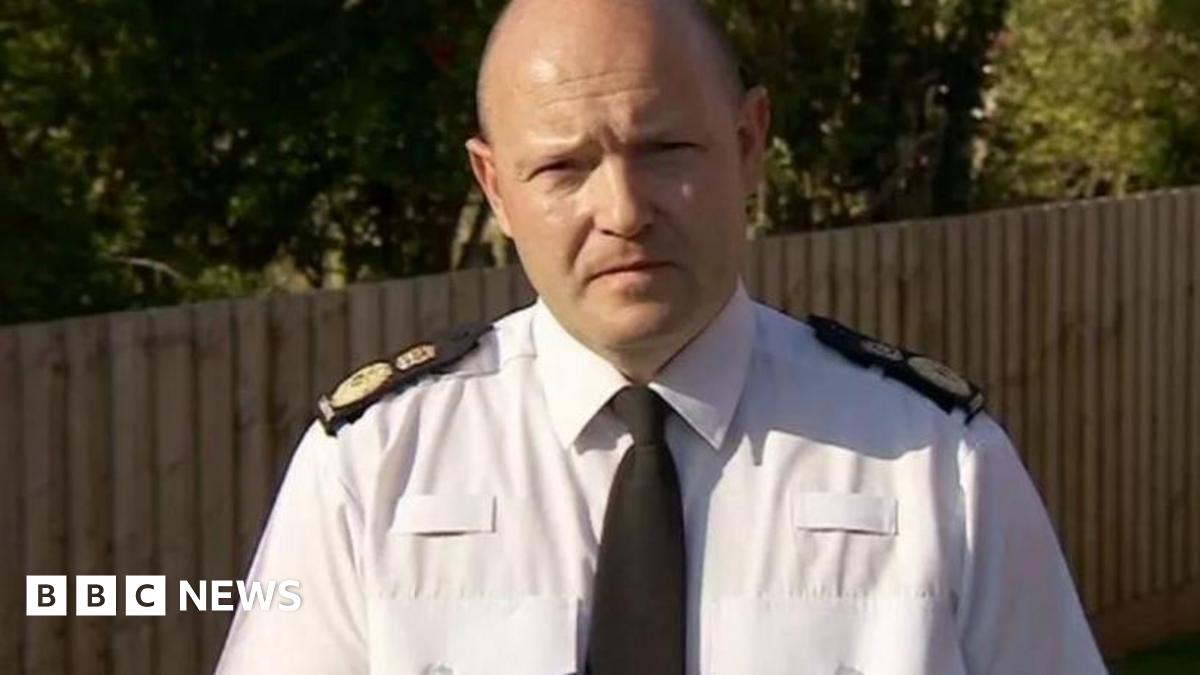 Man sentenced for Smethwick attack on West Midlands Police chief - BBC News