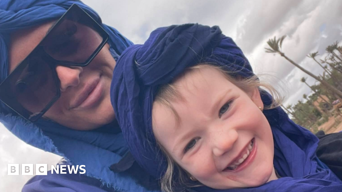 Man, woman and girl, 4, who died in Rushton fire are named - BBC News