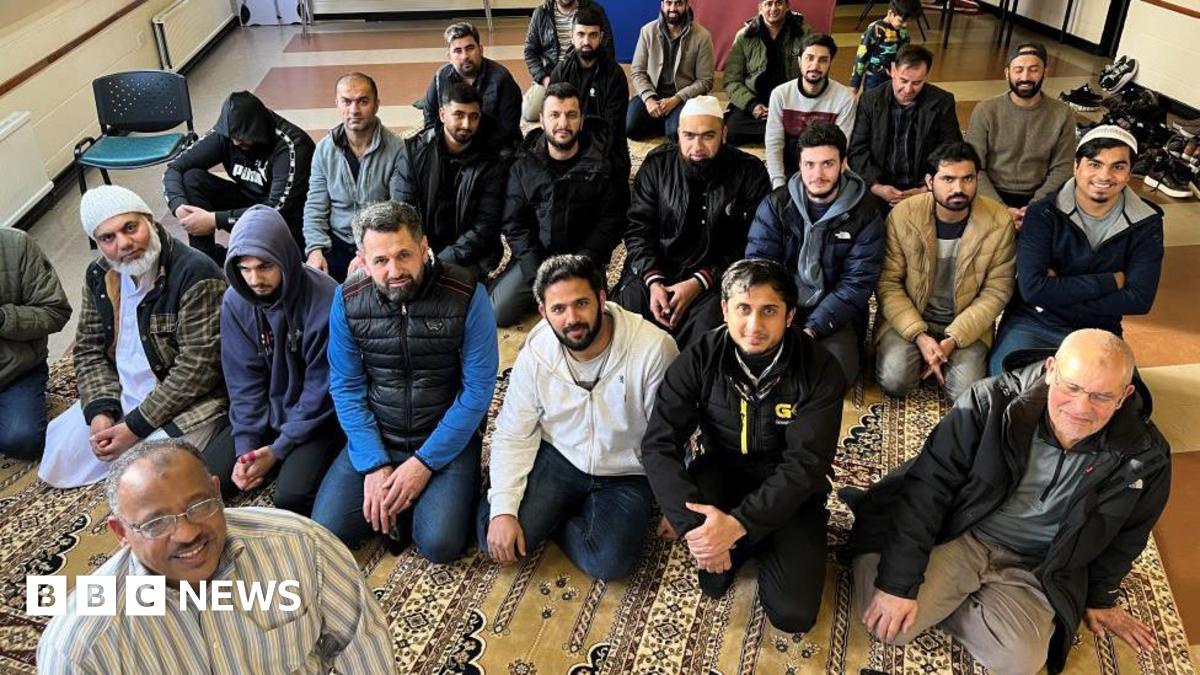 Plans for Selby's first mosque as Muslim worshippers increase - BBC News