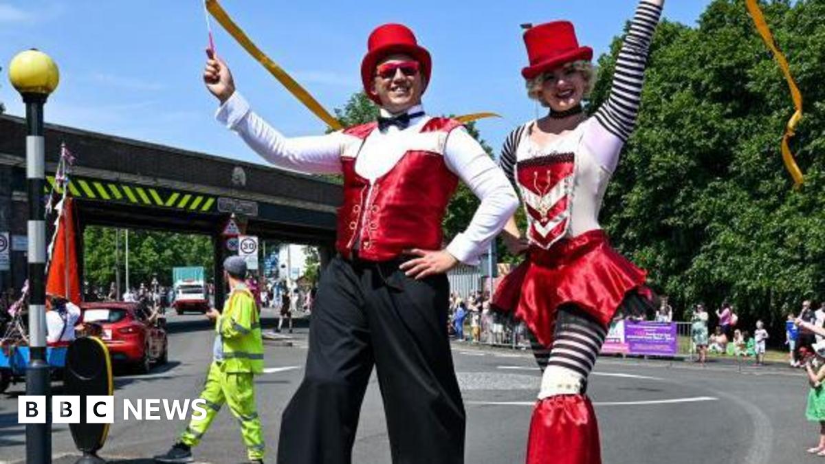 Telford carnival returns with procession and family fun day - BBC News