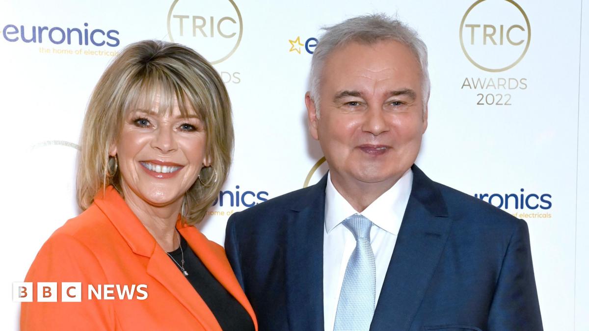 TV broadcasters Eamonn Holmes and Ruth Langsford announce divorce - BBC ...