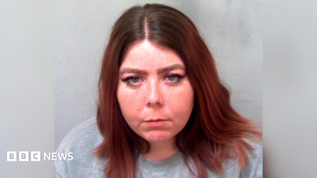 Clacton woman who stabbed and tried to murder man is jailed - BBC News