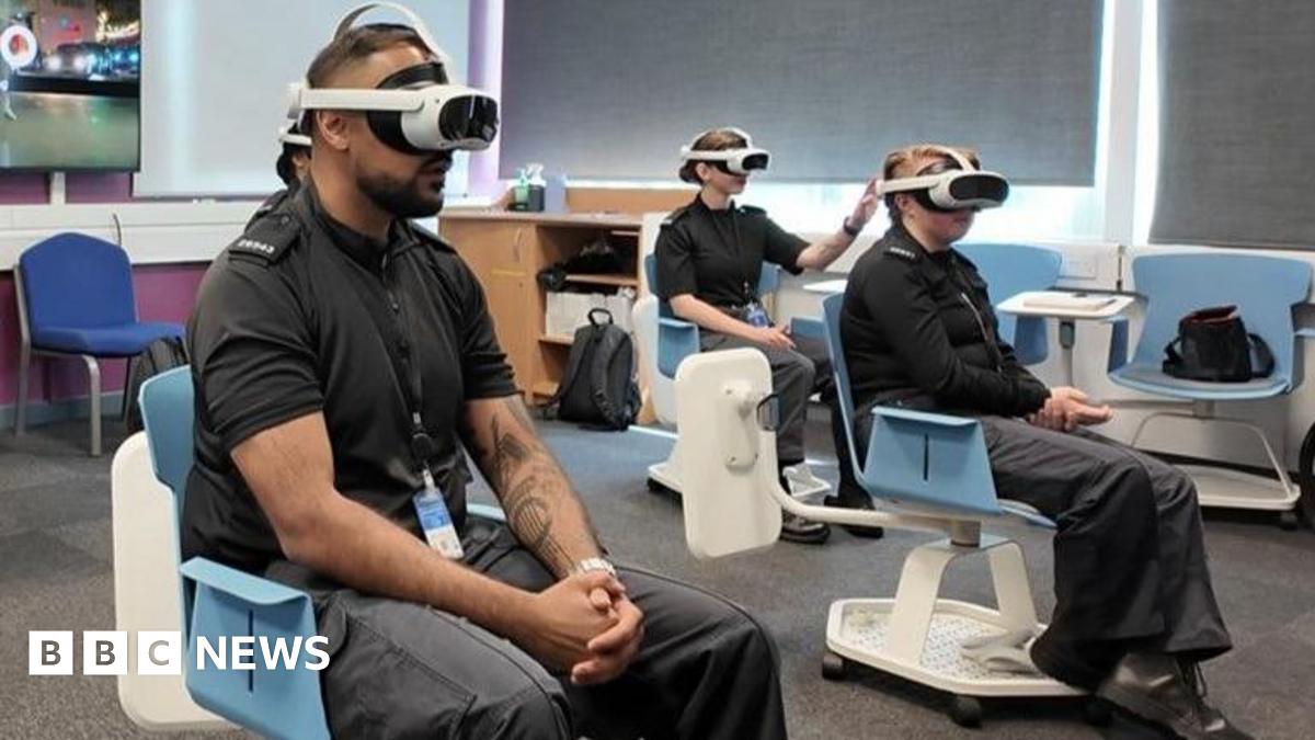 West Midlands Police VR training helps fight crimes against women - BBC ...