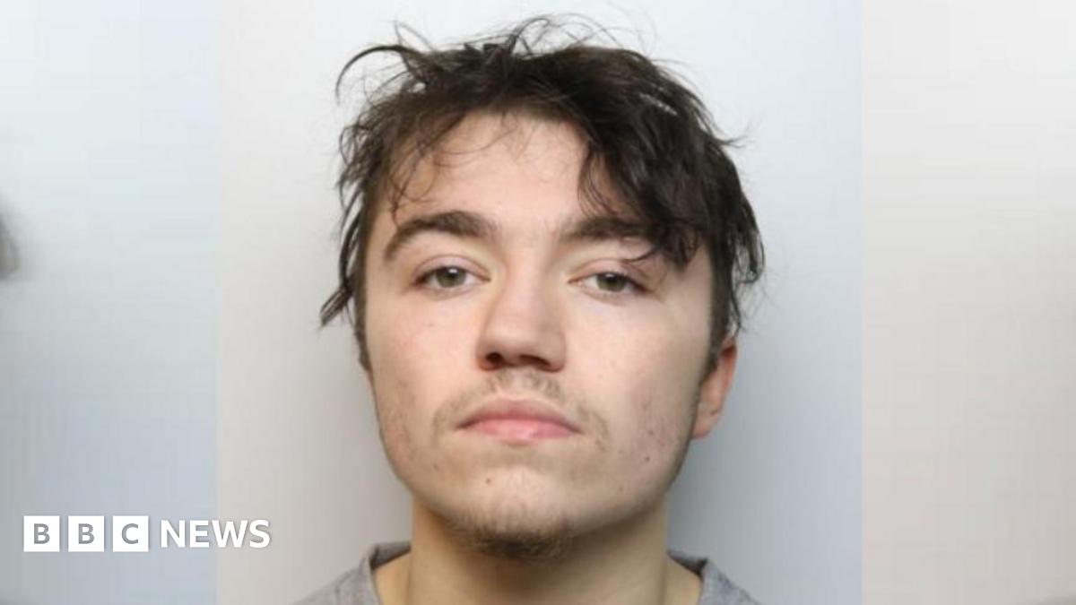 Swindon rapist Kane Walker used Airtag to track his victim - BBC News