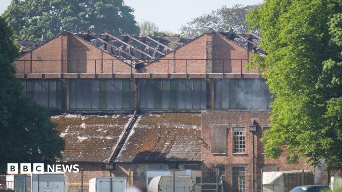 Bicester Motion fire investigation could cost council £500,000 - BBC News