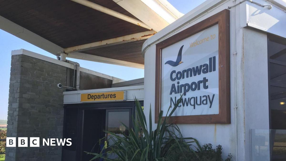 MPs urge council to abandon Cornwall Airport Newquay deal - BBC News