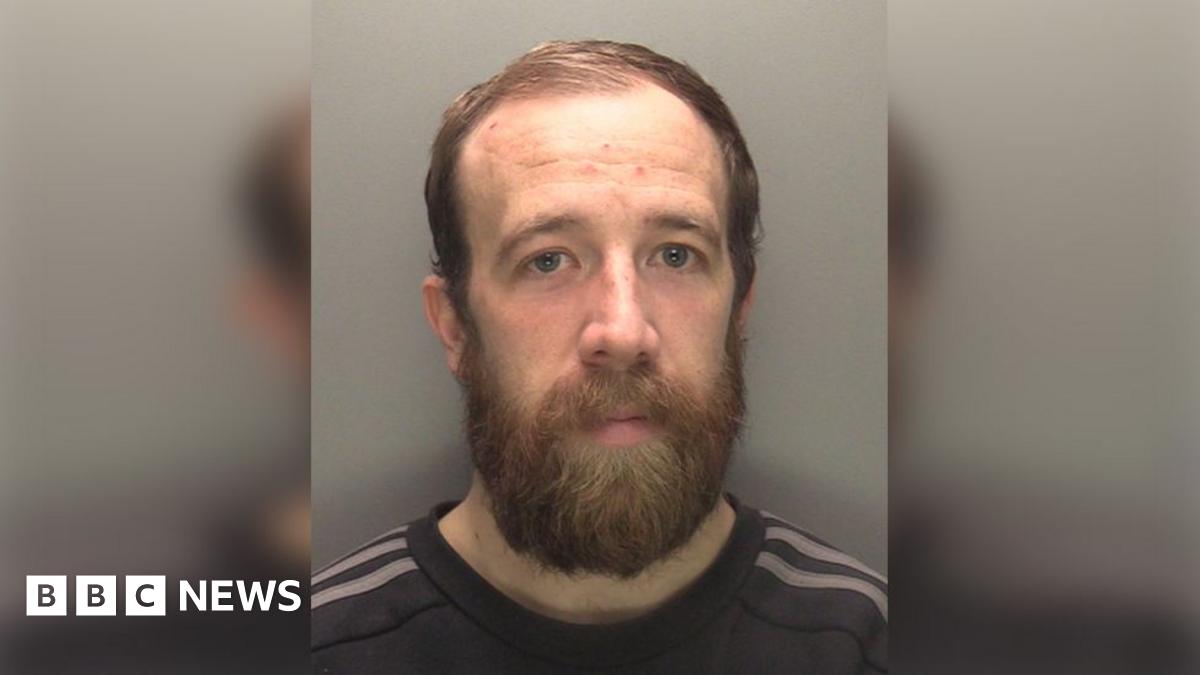 Lee Merrison jailed for series of child sex offences - BBC News