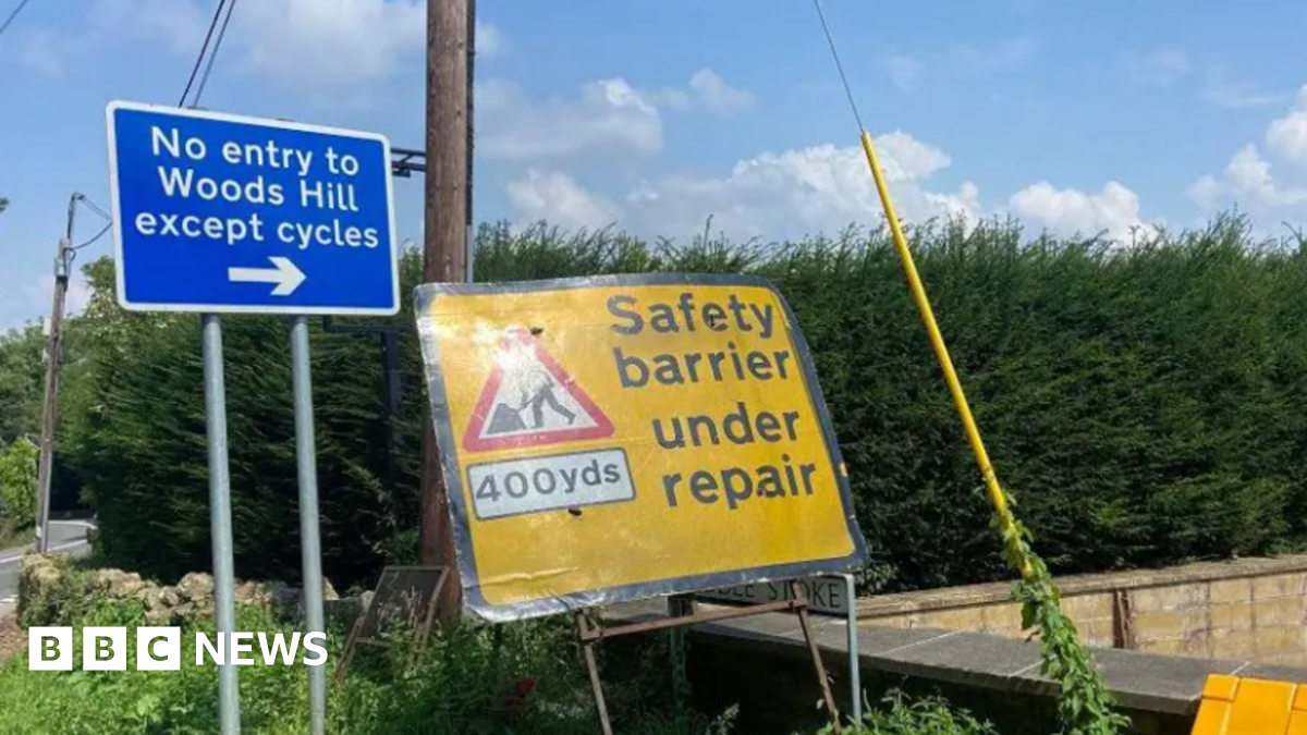 Restrictions ease traffic in Wiltshire towns due to road closure - BBC News