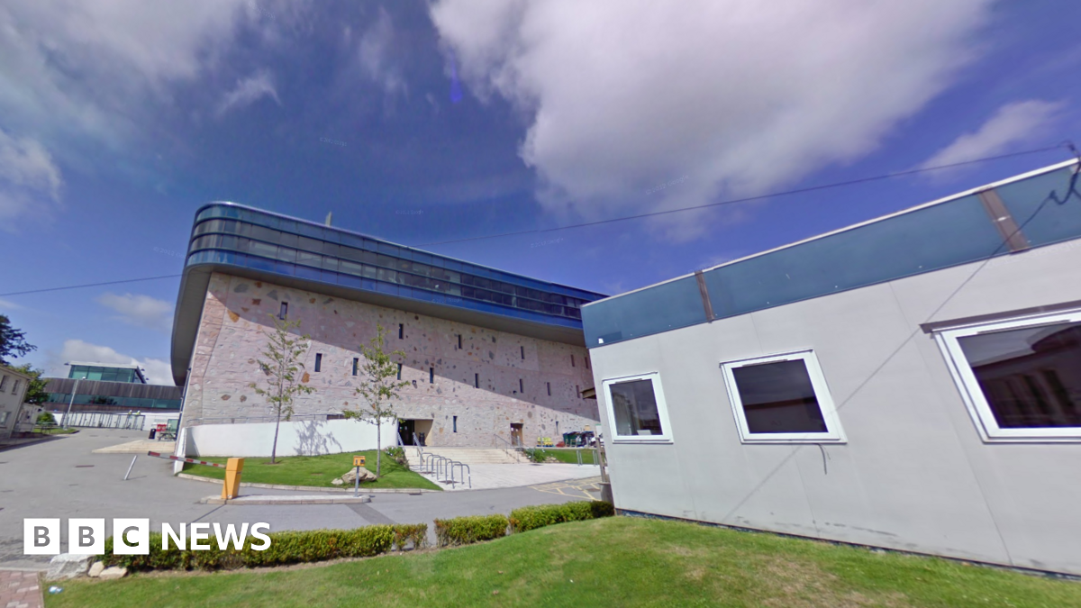 Cornwall research hub created by Univeristy of Exeter - BBC News