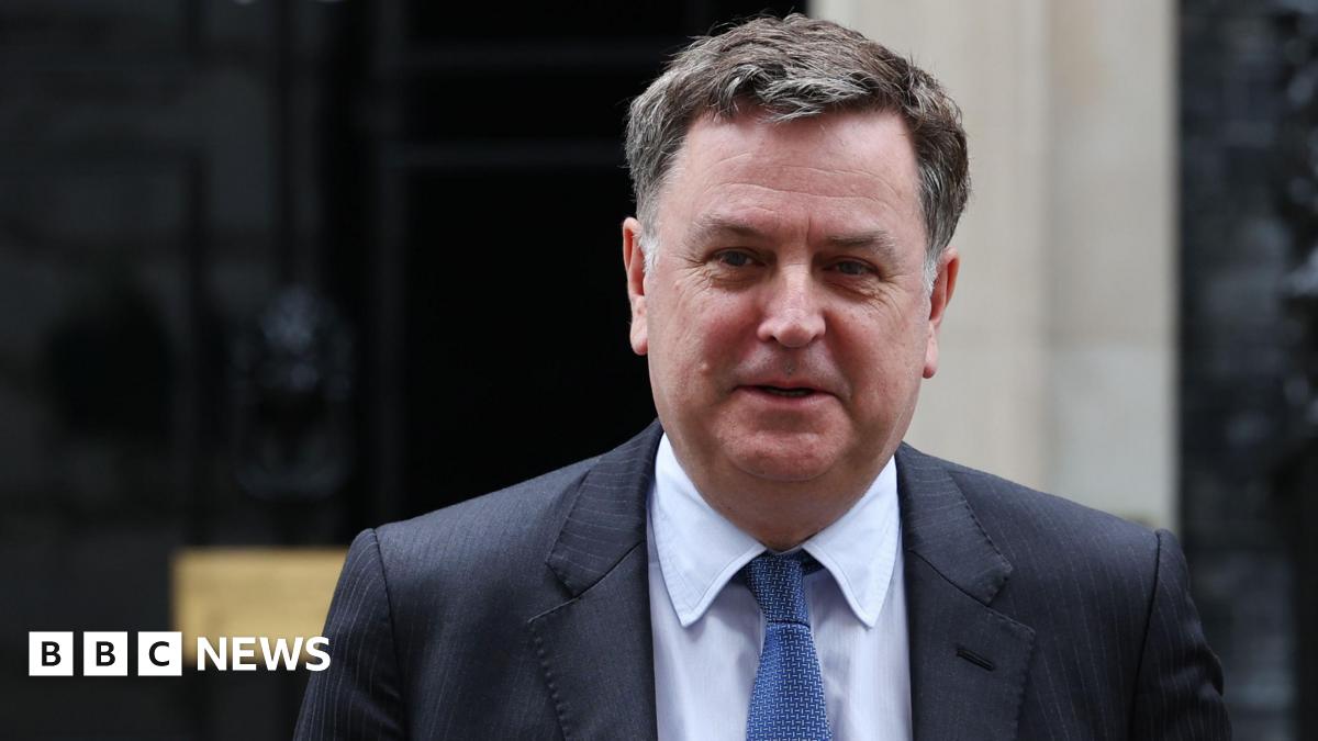 Mel Stride out as four left in Tory leadership contest - BBC News