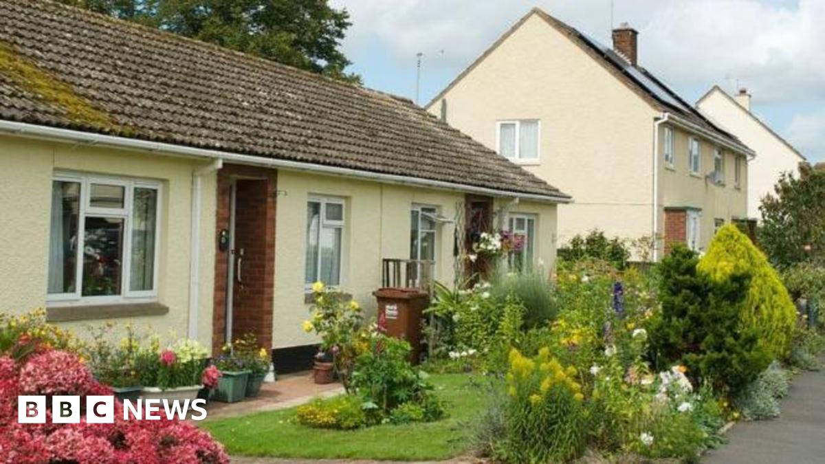 Demand for social rental housing outstrips supply in Mid Devon - BBC News