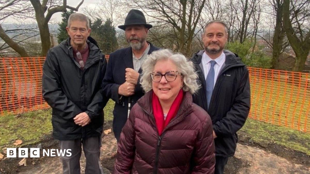 WW2 lookout post found during Brierley Hill park revamp - BBC News