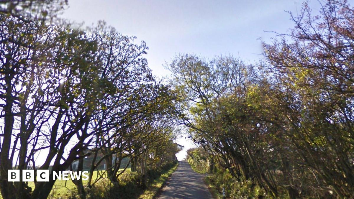 Plans for Mount Murray golf course underpass approved - BBC News