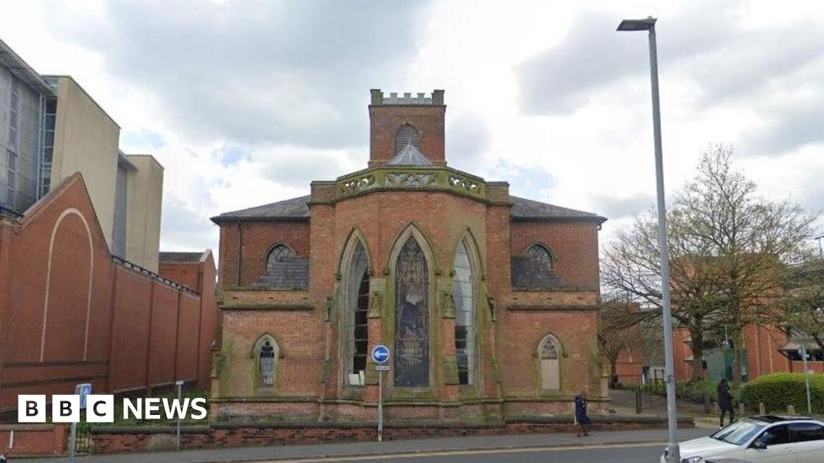 Council approves plans to turn Stoke-on-Trent church into mosque - BBC News