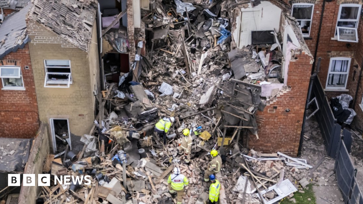 Worksop explosion: Families still displaced after blast that killed man ...