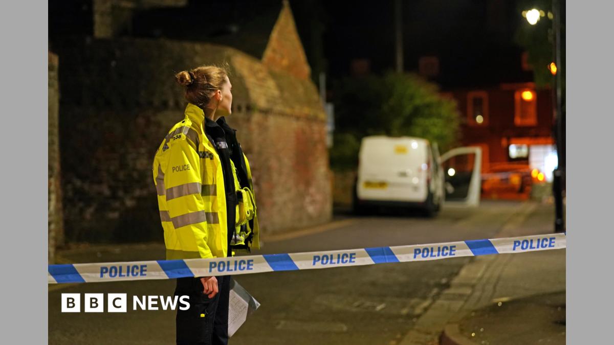 Council tax increase to raise up to £330m for police forces - BBC News