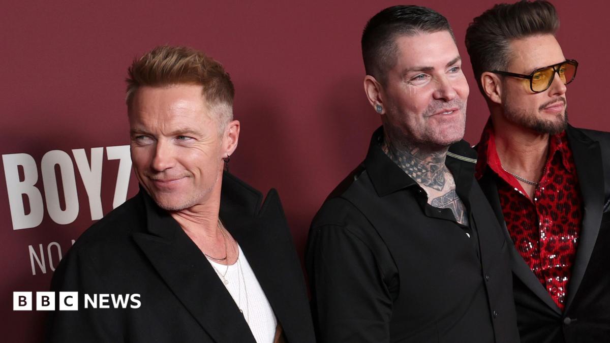 Boyzone announce one-off 'final farewell' gig - BBC News
