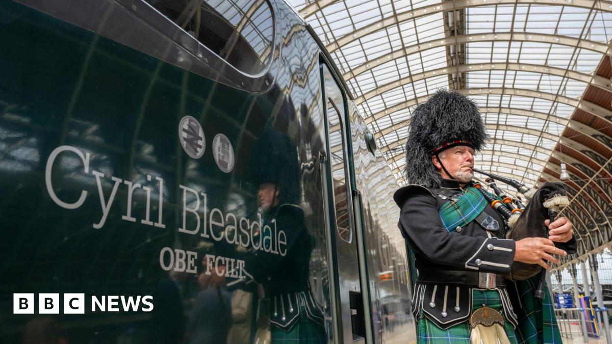 Railway visionary honoured with GWR train naming - BBC News