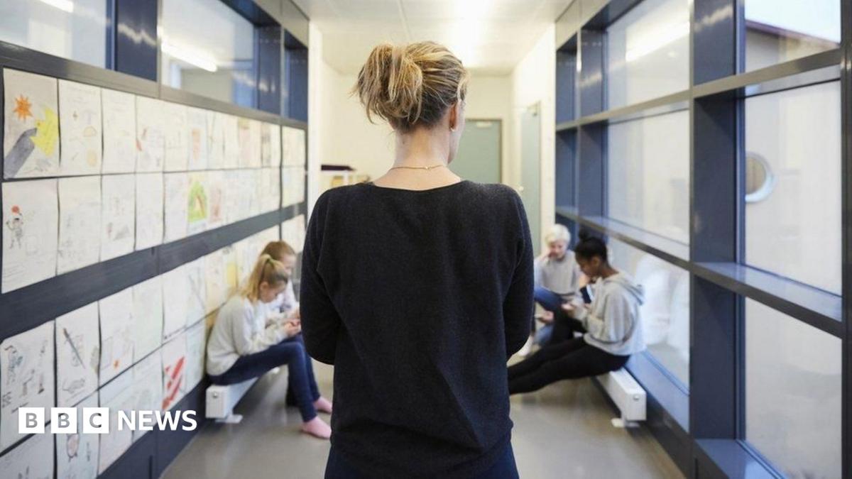 Pupil violence: Teacher whistleblowing form dropped after one use - BBC ...