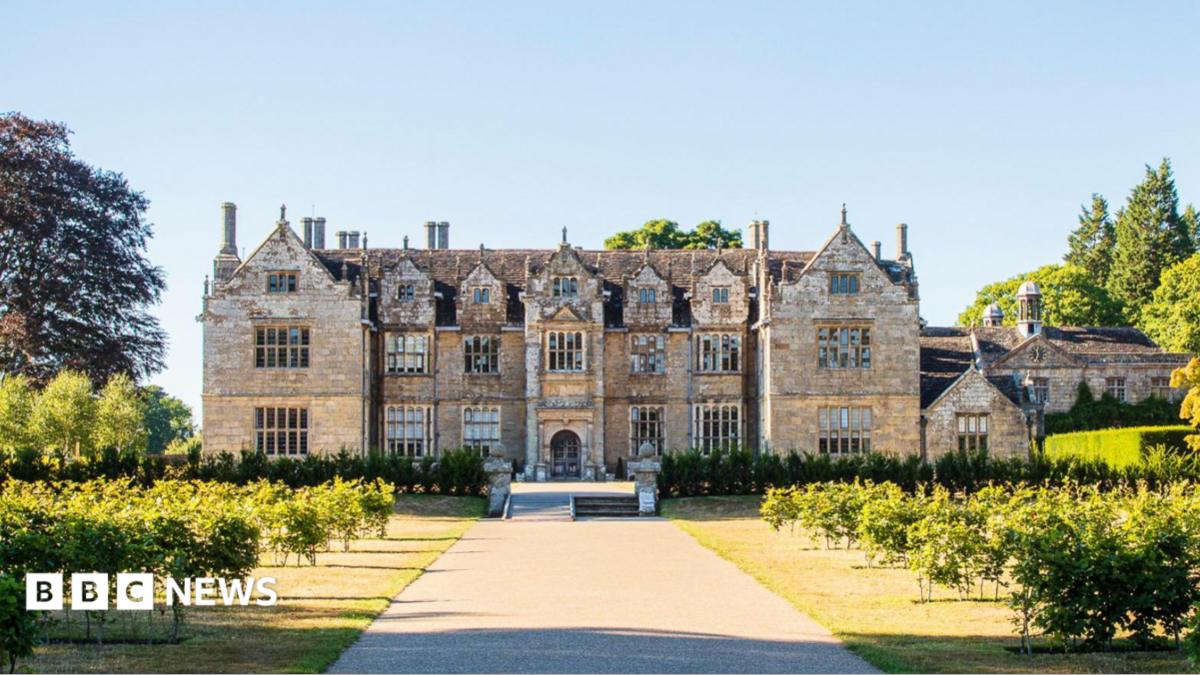 Wakehurst Mansion to reopen after roof restoration - BBC News