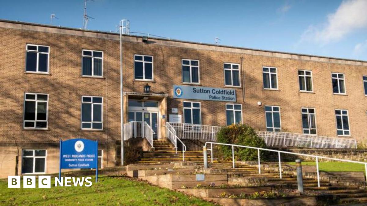 Sutton Coldfield Police Station listed on RightMove - BBC News