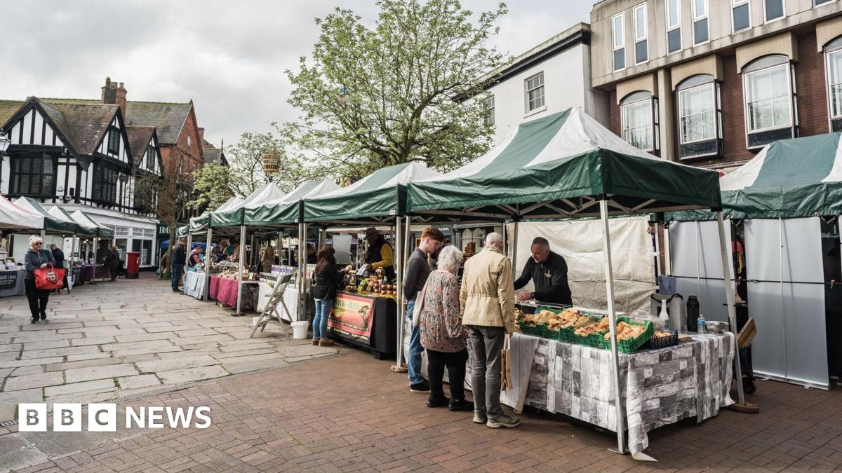 Centuries-old Spilsby market to return after slashing fees - BBC News