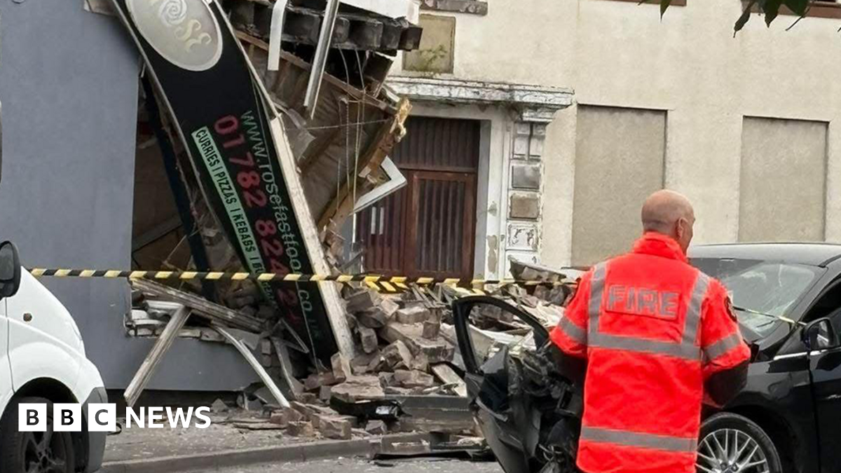 Man in hospital after car crashes into Burslem takeaway - BBC News