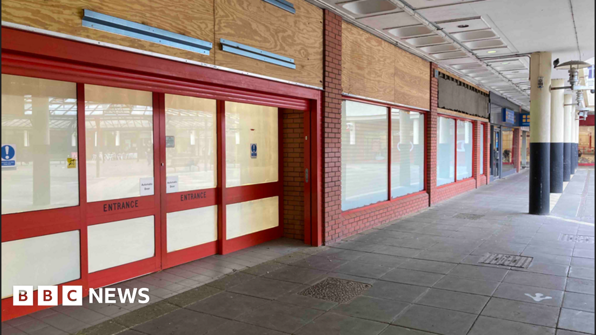 Demolition of Norwich's Anglia Square due to begin next week - BBC News