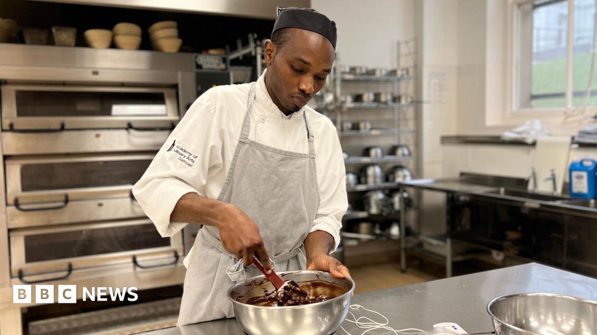 Jersey apprenticeship helps former kitchen porter chase dreams - BBC News